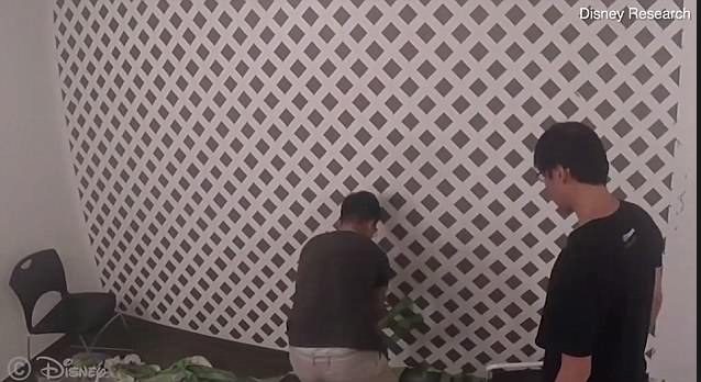 Verf maakt een innovatieve touchscreen muur | Aarts Schilders